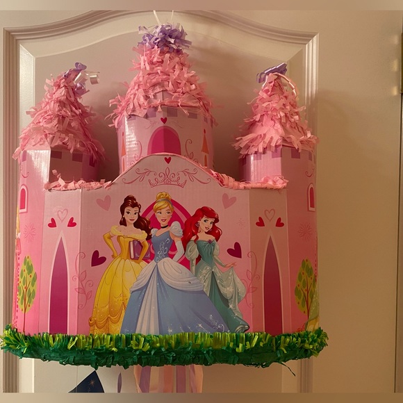 Disney | Other | Nwt Disney Fairytale Princess Castle Ribbon Pull Piata ...
